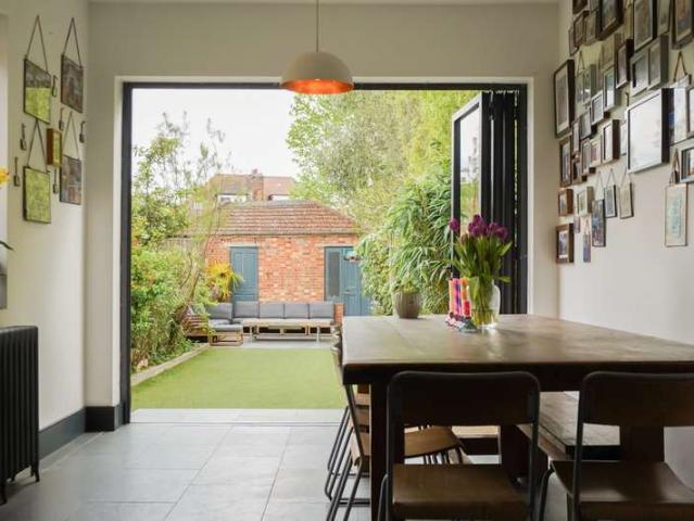5 Bedroom Terraced House