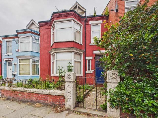 5 Bedroom Terraced House