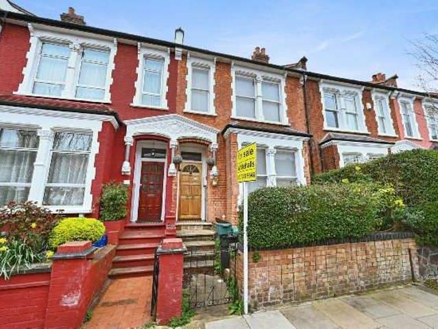 5 Bedroom Terraced House