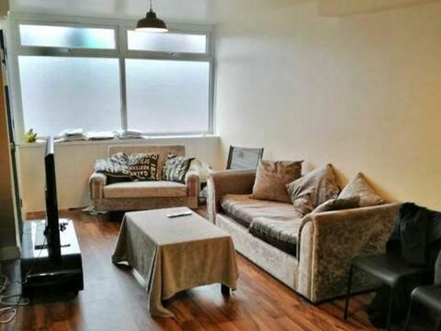 5 bedroom terraced house for rent in 114 PPPW Including Bills 5 Double Beds Oak Tree Lane Bir