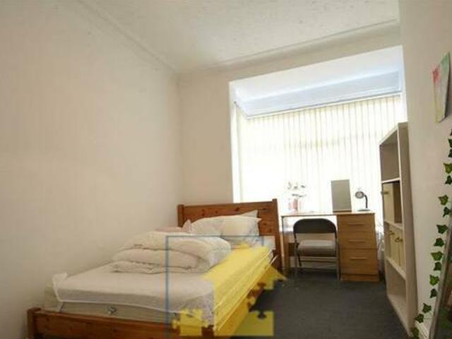 5 bedroom terraced house for rent in 2023 2024 ACADEMIC YEAR 5 Double Bedroom House 2 Bathrooms Ma