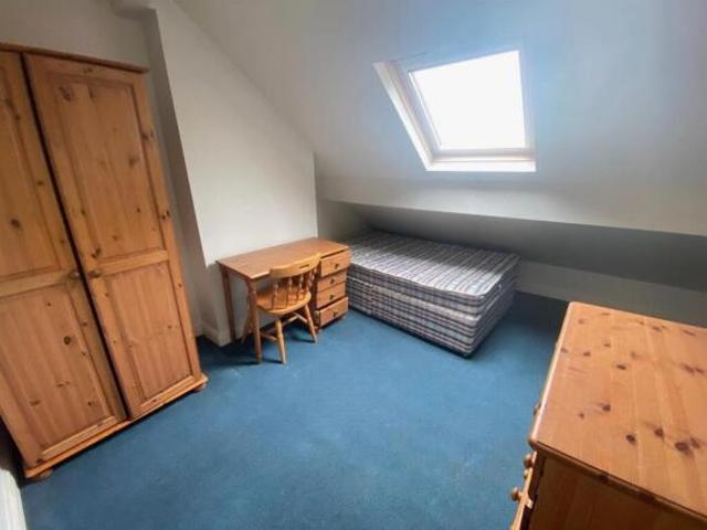 5 bedroom terraced house for rent in 256 Western Road, S10