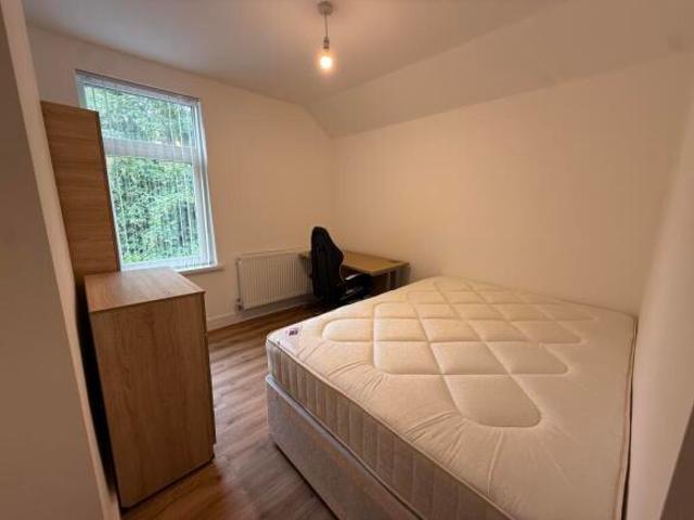 5 bedroom terraced house for rent in Colum Place, Cathays, Cardiff, CF10