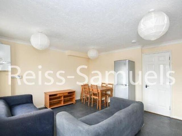 5 Bedroom Terraced House For Rent In Canary Wharf, London