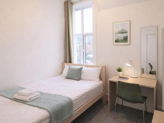 5 bedroom terraced house for rent in Canterbury, CT1