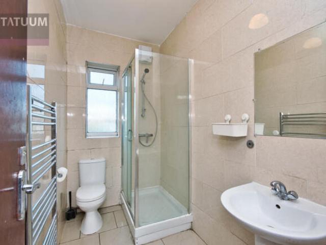 5 bedroom terraced house for rent in Chobham Road, Westfield, Stratford Olympic, Leyton, London, E15
