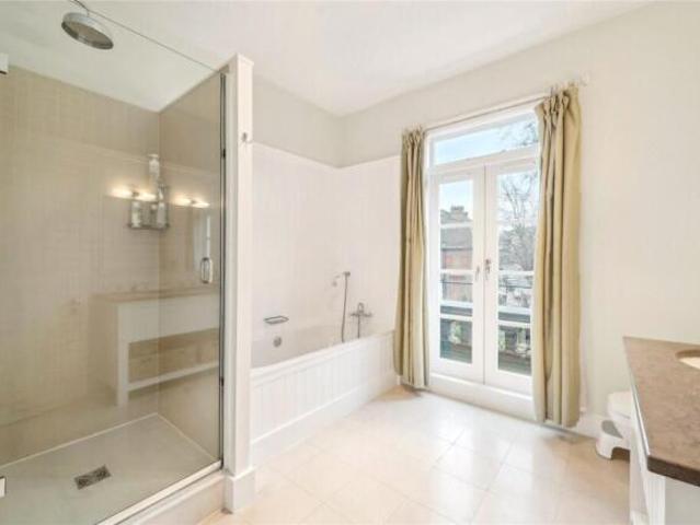 5 bedroom terraced house for rent in Christchurch Hill, Hampstead, London, NW3