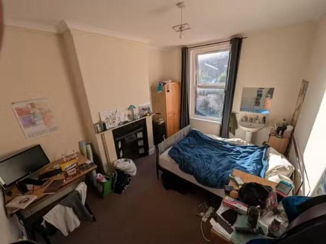 5 bedroom terraced house for rent in Christina Terrace, Hotwel.