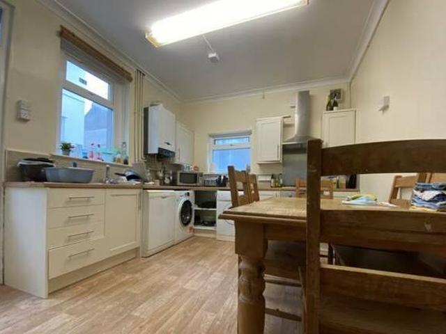 5 bedroom terraced house for rent in Allensbank Road Heath CF14