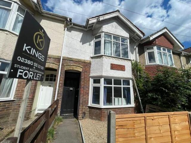 5 bedroom terraced house for rent in Arnold Road, Southampton, SO17