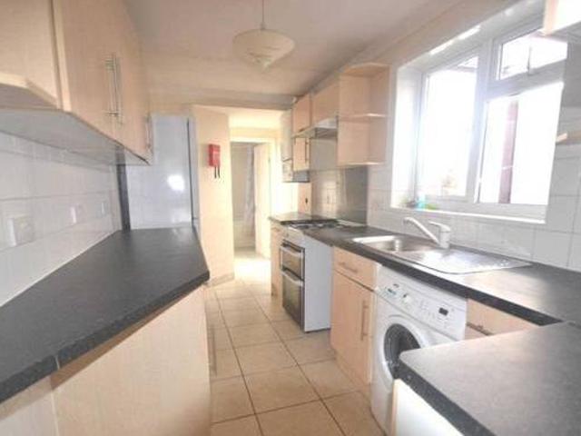 5 bedroom terraced house for rent in Auckland Road University Area RG6