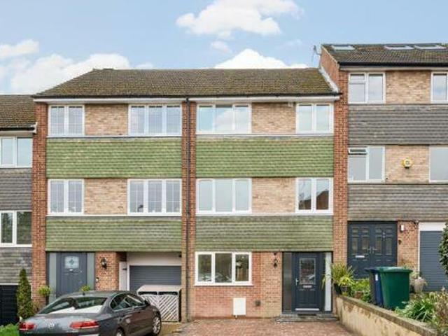 5 Bedroom Terraced House For Rent In Barnet