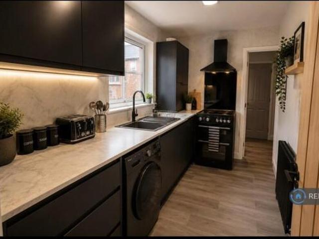 5 bedroom terraced house for rent in Beaconsfield St, Newcastle Upon Tyne, NE4