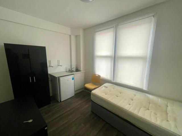 5 bedroom terraced house for rent in Bedford Street, DE22