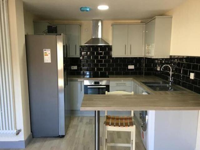 5 Bedroom Terraced House For Rent In Beeston, Nottingham