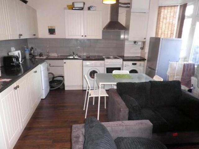 5 Bedroom Terraced House For Rent In Birmingham