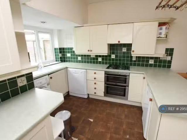 5 bedroom terraced house for rent in Bishop Road, Bristol, BS7