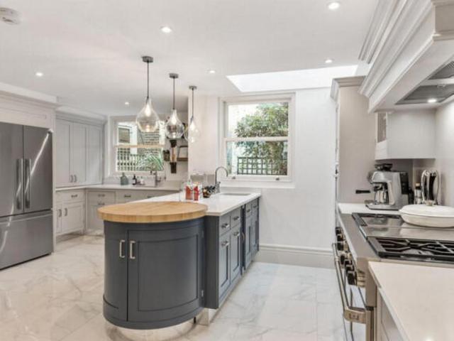 5 bedroom terraced house for rent in Brunswick Gardens, London, W8