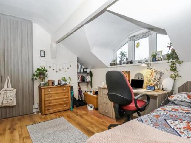 5 Bedroom Terraced House For Rent In Burley, Leeds