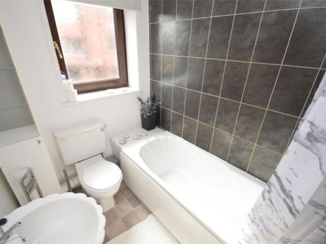5 bedroom terraced house for rent in Gillhurst Grange, Nr City Campus, Sunderland, SR1