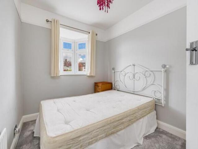 5 bedroom terraced house for rent in Daybrook Road, London, SW19