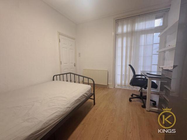 5 bedroom terraced house for rent in Devonshire Avenue, Portsmouth, PO4