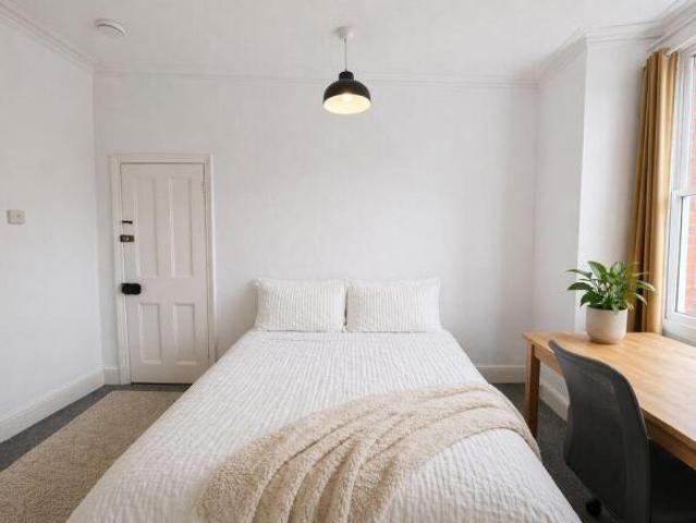 5 bedroom terraced house for rent in Elm Grove, Brighton, BN2