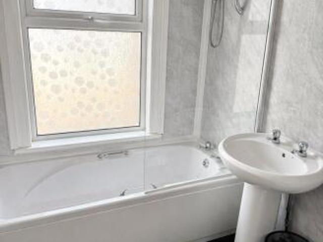 5 bedroom terraced house for rent in Forest Road East, Nottingham, NG1
