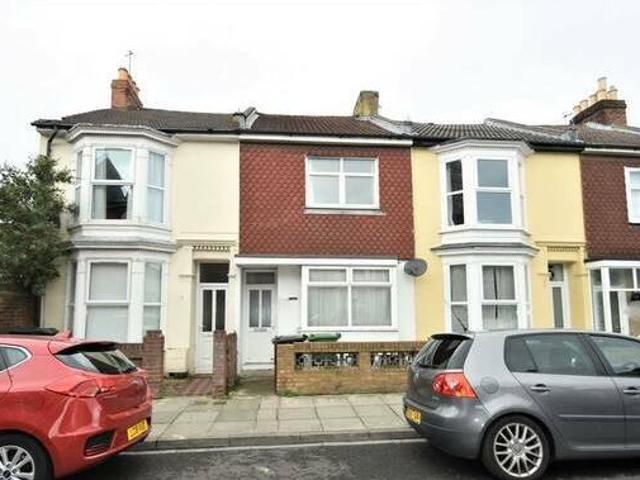 5 bedroom terraced house for rent in Francis Avenue Southsea PO4