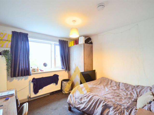 5 bedroom terraced house for rent in Frederick Road Selly Oak B29 6NX, B29
