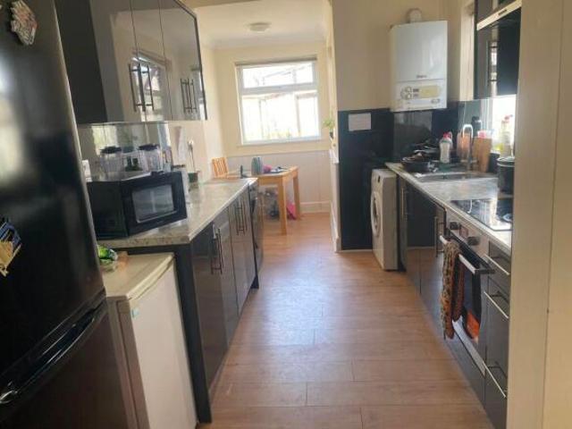 5 bedroom terraced house for rent in Harefield Road, Coventry, CV2