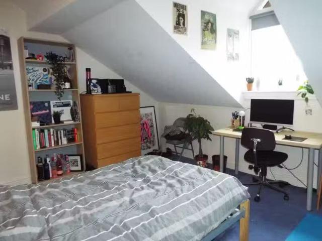 5 bedroom terraced house for rent in Harrow Road, Selly Oak, B.