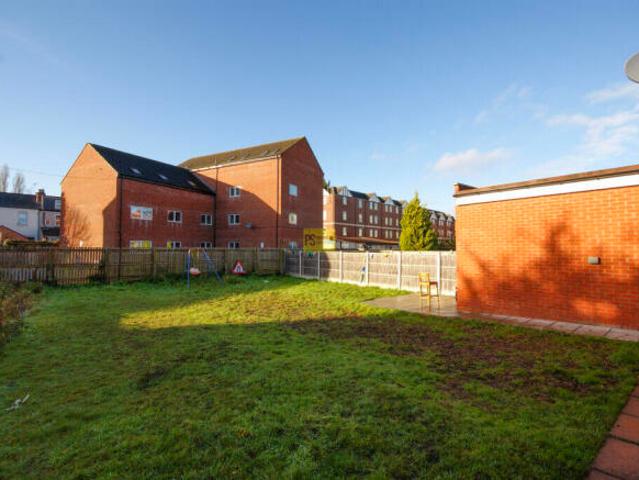 5 bedroom terraced house for rent in Harrow Road, Selly Oak, Birmingham, B29 7DN, B29