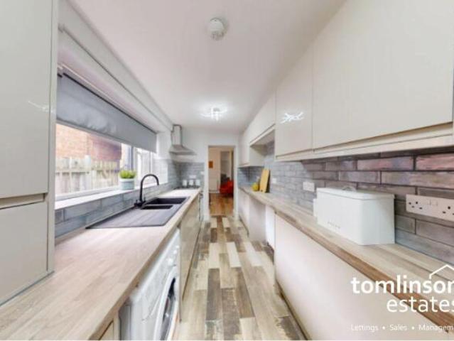 5 bedroom terraced house for rent in Hart Street, Lenton, Nottingham, NG7 1SF, NG7