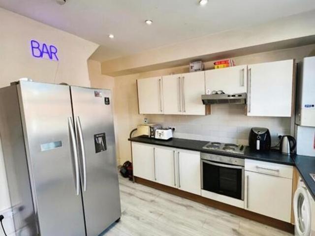 5 Bedroom Terraced House For Rent In Headingley, Leeds