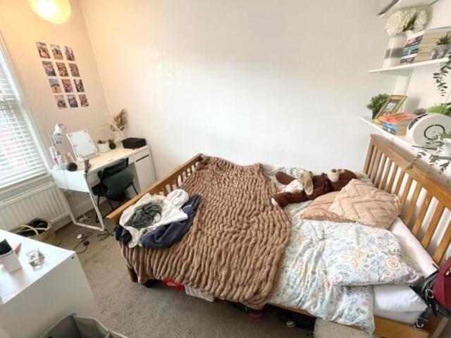 5 bedroom terraced house for rent in Headingley Mount, Headingley, Leeds, LS6