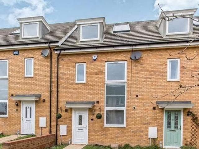 5 bedroom terraced house for rent in Helidor Walk Sittingbourne ME10
