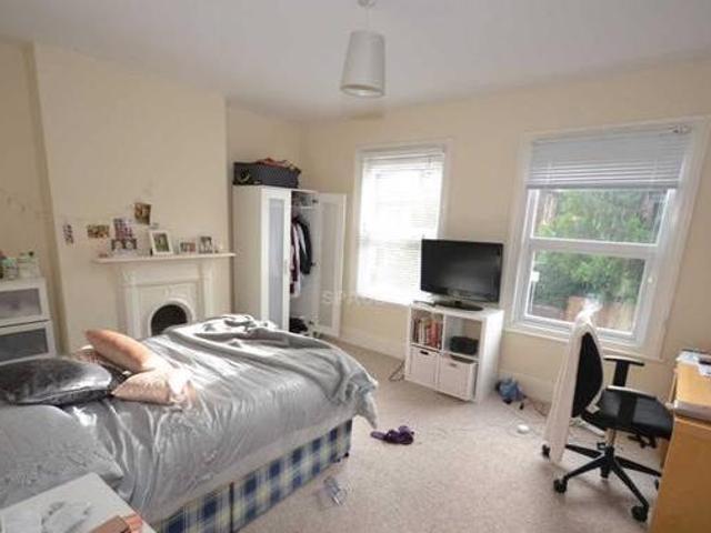 5 bedroom terraced house for rent in Junction Road Reading Berkshire RG1 5SA RG1