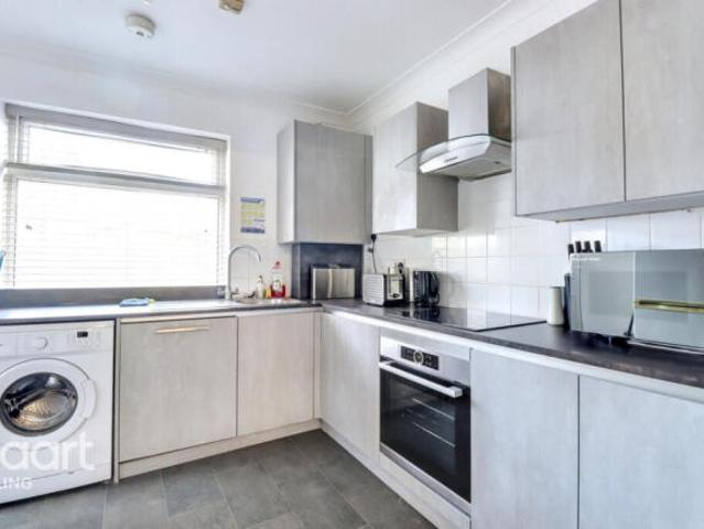 5 bedroom terraced house for rent in Olive Road, LONDON, W5