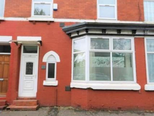 5 bedroom terraced house for rent in Oxney Road Manchester M14