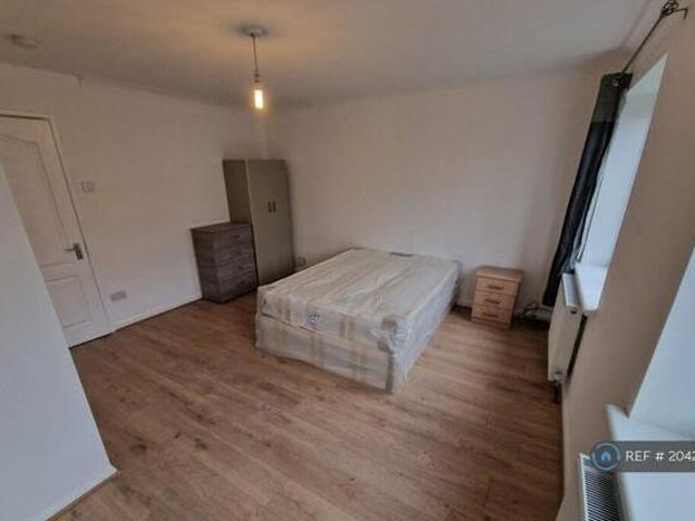 5 Bedroom Terraced House For Rent In London