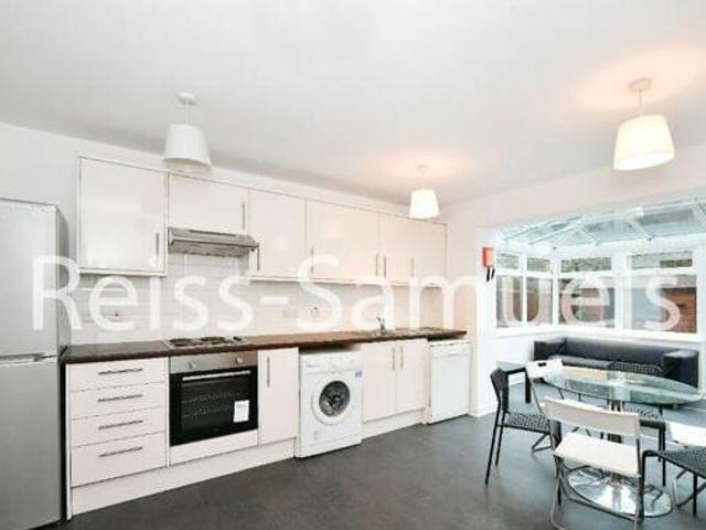 5 Bedroom Terraced House For Rent In London