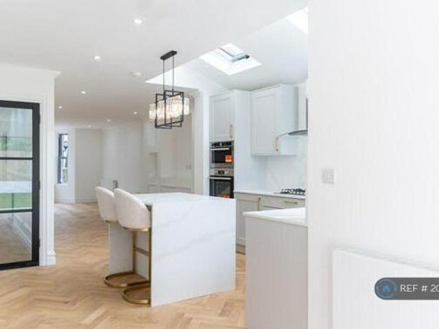 5 Bedroom Terraced House For Rent In London