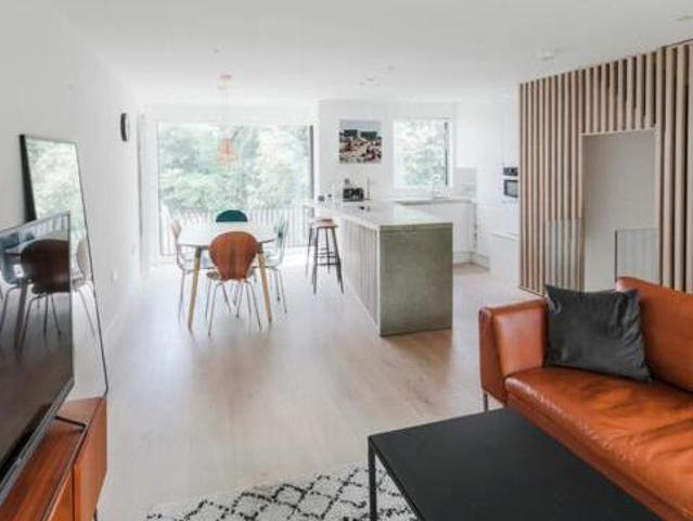 5 Bedroom Terraced House For Rent In London