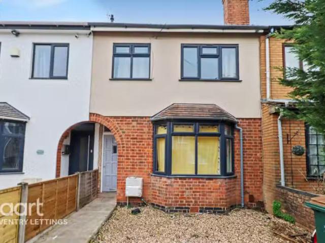 5 bedroom terraced house for rent in Larch Tree Avenue, COVENT.