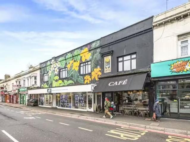 5 bedroom terraced house for rent in Lewes Road, Brighton, BN2