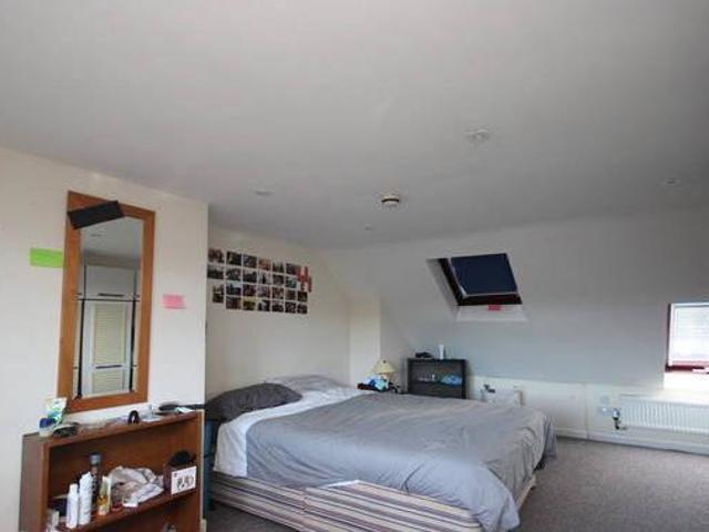 5 bedroom terraced house for rent in Lyndhurst Road Bath BA2