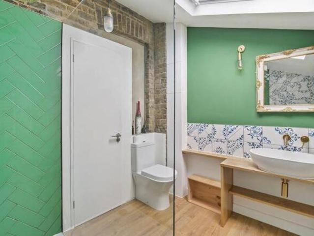 5 bedroom terraced house for rent in Lynton Road, Bermondsey, SE1