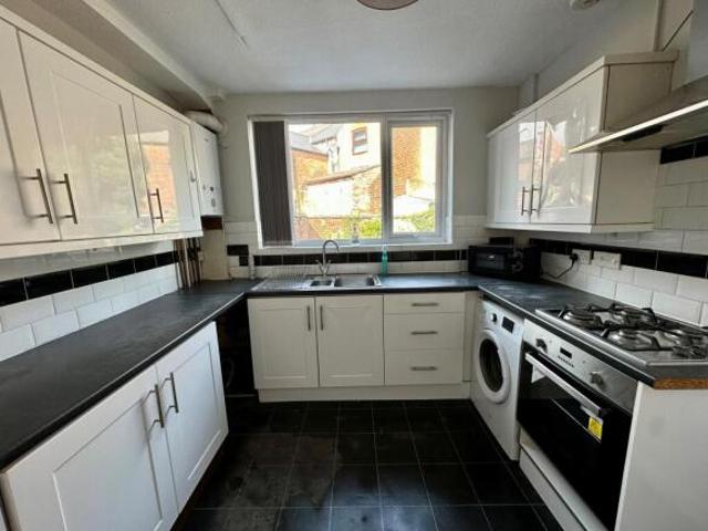 5 bedroom terraced house for rent in Monk Street, Derby, DE22