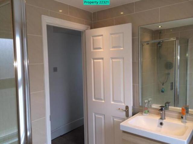 5 bedroom terraced house for rent in Matham Grove, London, SE22 8PN, SE22
